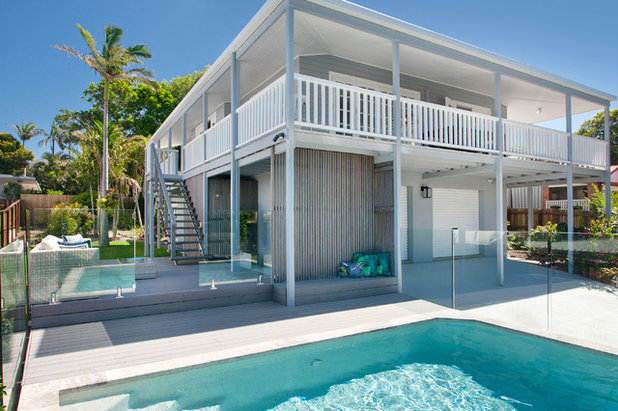 A Beach House's Coastal Makeover Renovated to Sell | Houzz AU