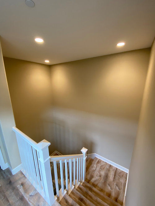 How to wall paper rounded edges???