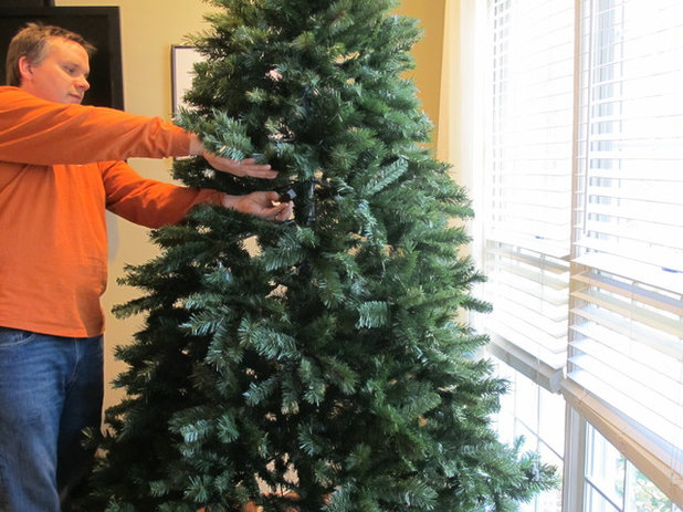 How to Put Lights on a Christmas Tree | Houzz