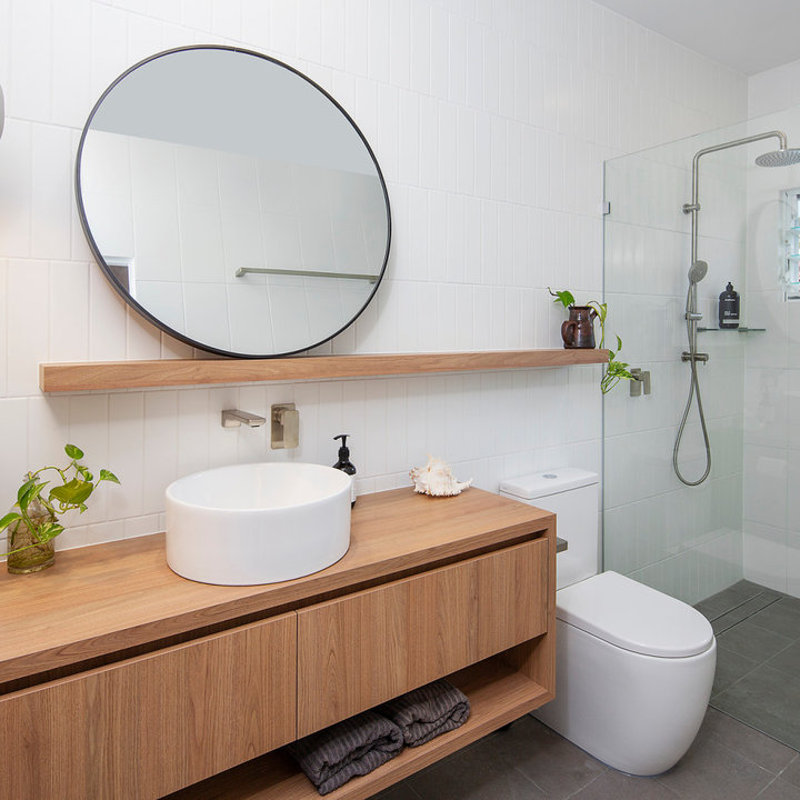 75 Beautiful Bathroom with Wood Benchtops Ideas & Designs - March 2024 ...