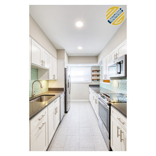 Compact Modern Kitchen - Modern - Kitchen - DC Metro - by Mayflower ...