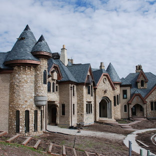 75 Beautiful Split-Level Stone Exterior Home Pictures & Ideas | Houzz