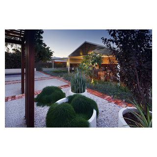 Relaxing Retro - Contemporary - Garden - Perth - by Principal Pools ...