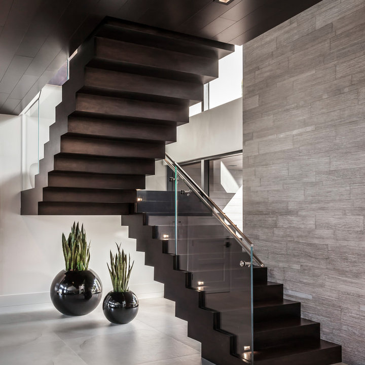 75 Gray Staircase Ideas You'll Love - May, 2026 | Houzz
