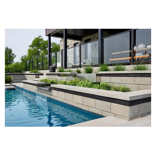 Techo-Bloc Raffinato Smooth Cap & Coping - Modern - Pool - New York ...