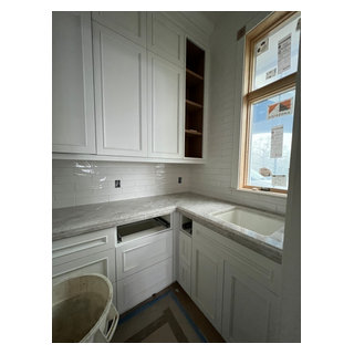 Floating hood - Portland - by MTC CUSTOM - CABINETRY | Houzz
