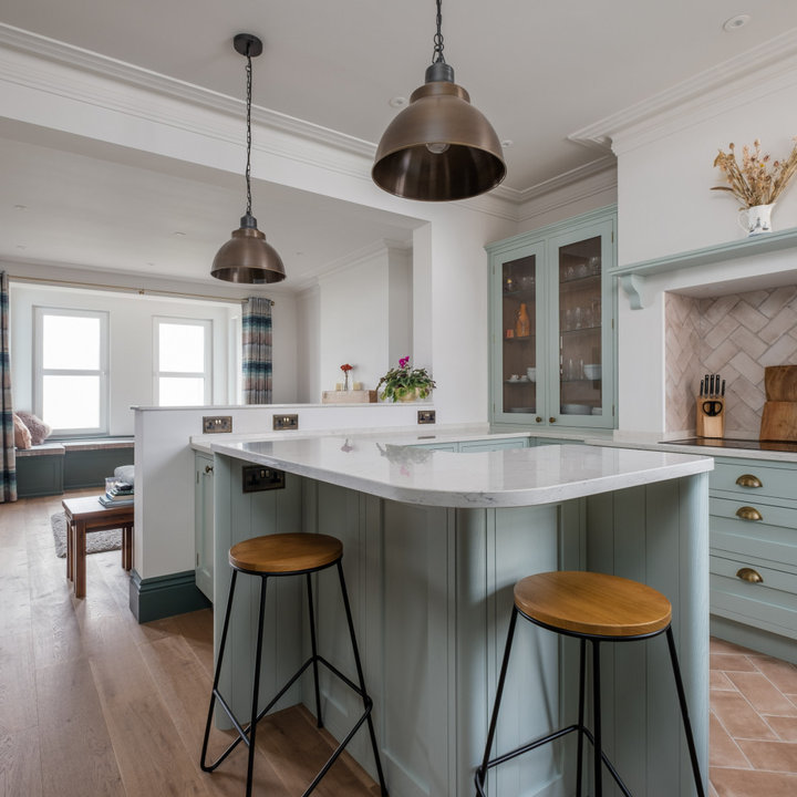 75 Beautiful Kitchen with a Chimney Breast Ideas and Designs - April ...