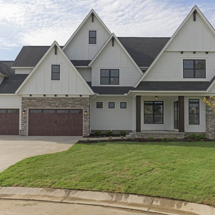 75 Transitional Exterior Home Ideas You'll Love - December, 2025 | Houzz