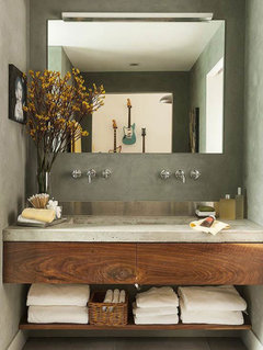 Single or Double Vanity? Freestanding Vanity in Alcove?