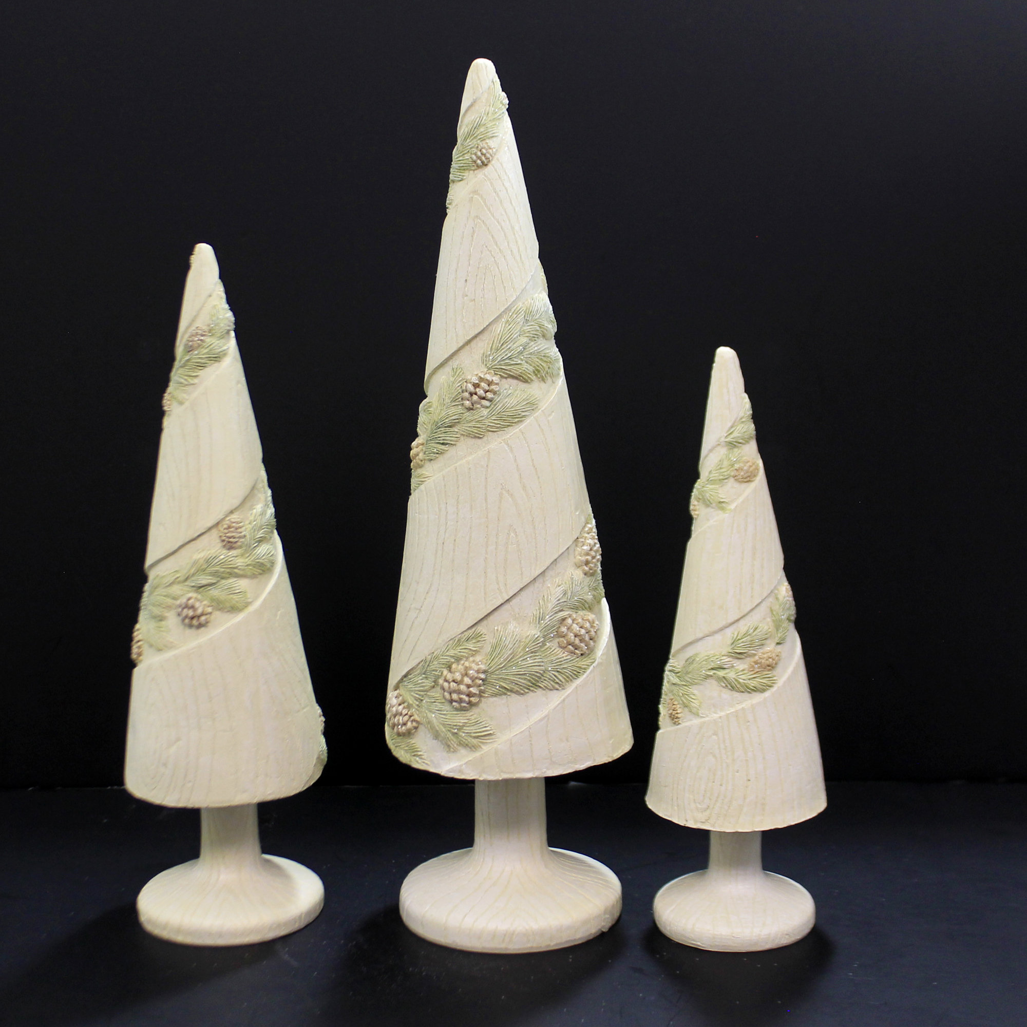 Christmas Wood Grain Tree WithPinecones Polyresin Greenery Cone Shape ...