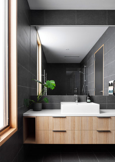 30 Dark and Dramatic Bathrooms | Houzz AU