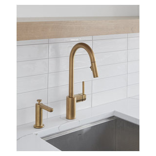 Moen Brushed Gold Faucet - Bright Large Kitchen Remodel (Northbrook, IL ...