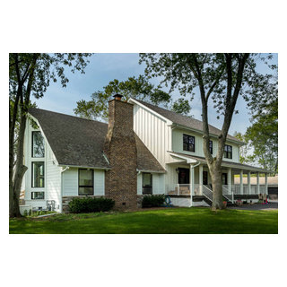 Modern Farmhouse Homestead - Farmhouse - Exterior - Chicago - by 12/12 ...