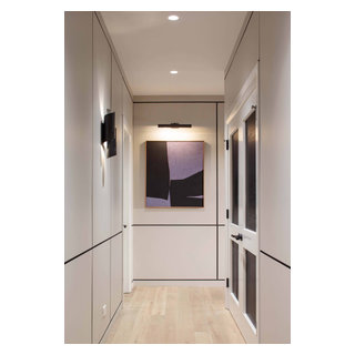 Main hallway - Modern - Hall - Chicago - by X Design Collective | Houzz