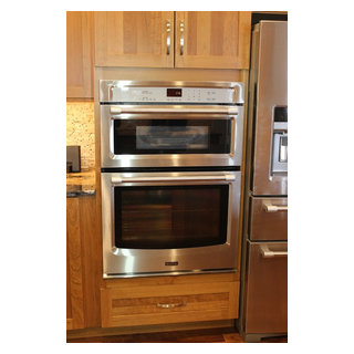 Atkinson, IL- Two Islands, Two Sinks, Two Fridges and even Ovens ...