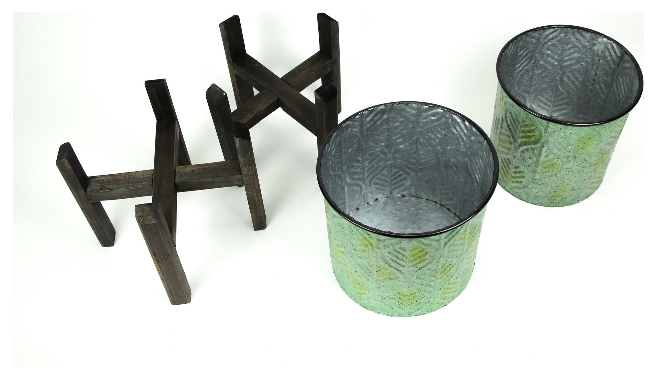 Set of 2 Green Leaf Pattern Stamped Metal Planters With Wooden Stands ...