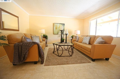 Need design ideas and color for one wall