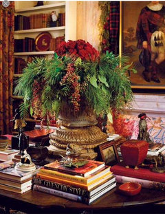 How to style a console table located under a window with one lamp?