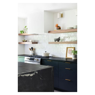 Parkside - Scandinavian - Kitchen - Austin - by Hello Home | Houzz