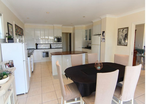 Help, I’m surrounded by primrose window frames and doors frames! | Houzz AU