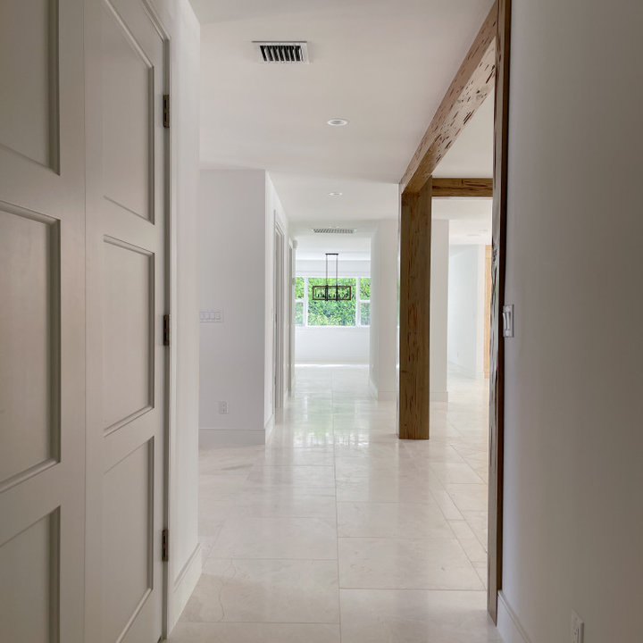 75 Exposed Beam Entryway Ideas You'll Love - May, 2026 | Houzz