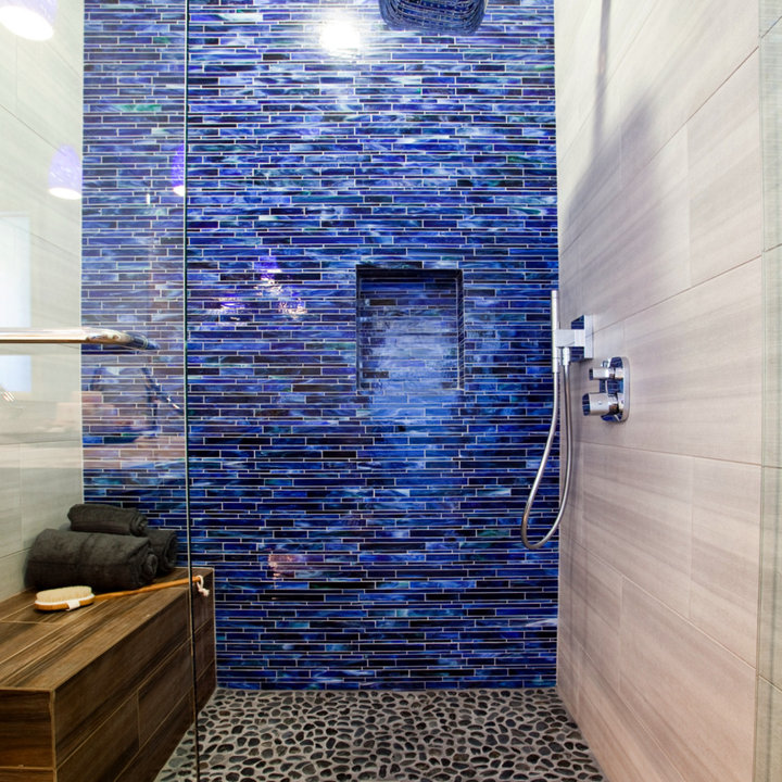 75 Pebble Tile Floor Walk-In Shower Ideas You'll Love - December, 2025 ...
