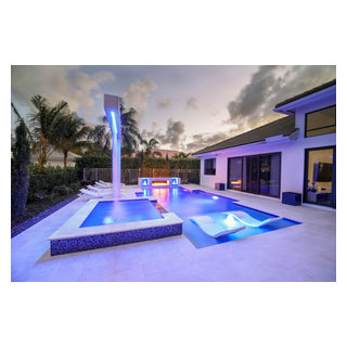 Custom Pool and Backyard in Boca Raton - Modern - Pool - Miami - by Van ...