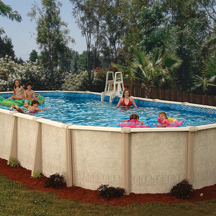 75 Beautiful Round Backyard Pool Pictures & Ideas | Houzz