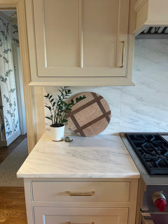 How to recess a plug mold in upper kitchen cabinet