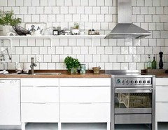 Square subway tile backsplash