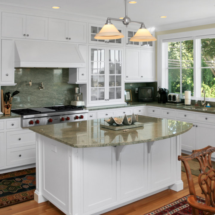 75 Beautiful Kitchen with Green Benchtop Ideas & Designs - January 2023 ...