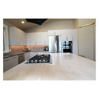 Raft Island house remodel - Modern - Kitchen - Seattle - by Brittanys ...