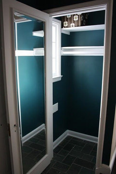 Dark closet paint?