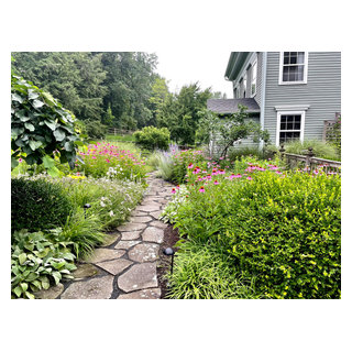 Bucolic Antique - Farmhouse - New York - by Holmes Fine Gardens | Houzz