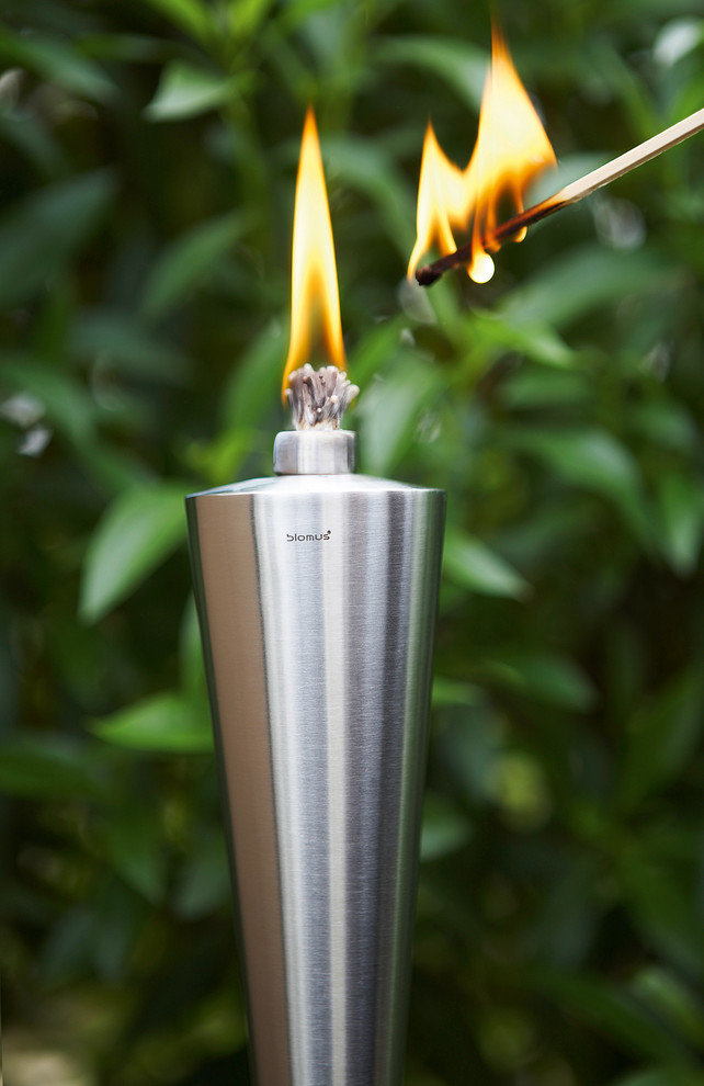 Orchos Garden Torch - Contemporary - Outdoor Torches - by blomus | Houzz