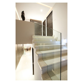 RALMA DEL RIO - Modern - Staircase - Miami - by Ginard Studio | Houzz IE