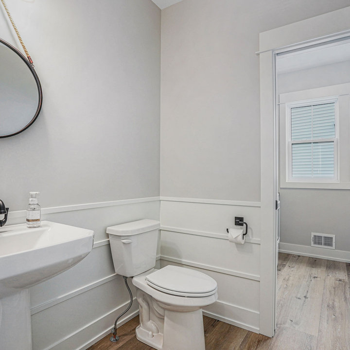 75 Wainscoting Powder Room Ideas You'll Love - May, 2025 | Houzz