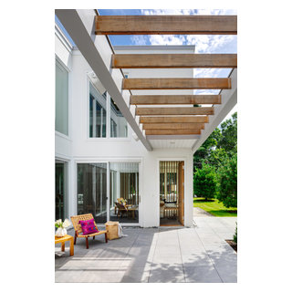 Courtyard Contemporary- Exterior Entry - Contemporary - Exterior ...