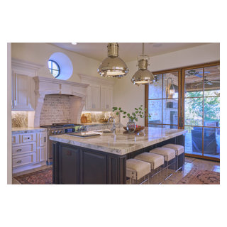 The Lakeside Graystone - Mediterranean - Kitchen - Austin - by Ceci ...