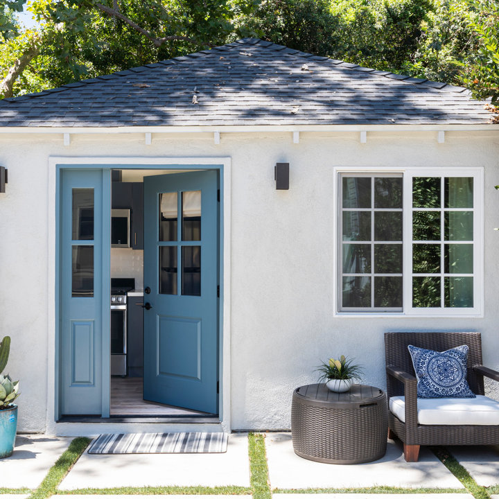 75 Stucco Tiny House Ideas You'll Love - July, 2025 | Houzz