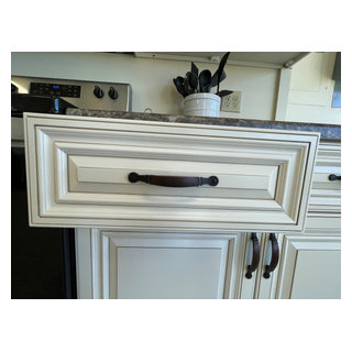 Marthasville Garage Kitchenette Conversion - French Country - Kitchen ...