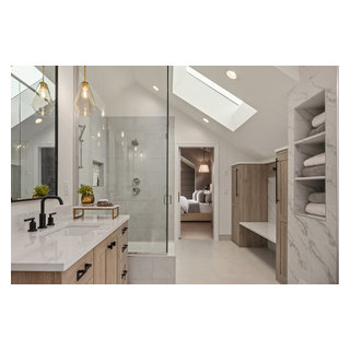 Mandy - Farmhouse - Bathroom - Seattle - by Enfort Homes | Houzz