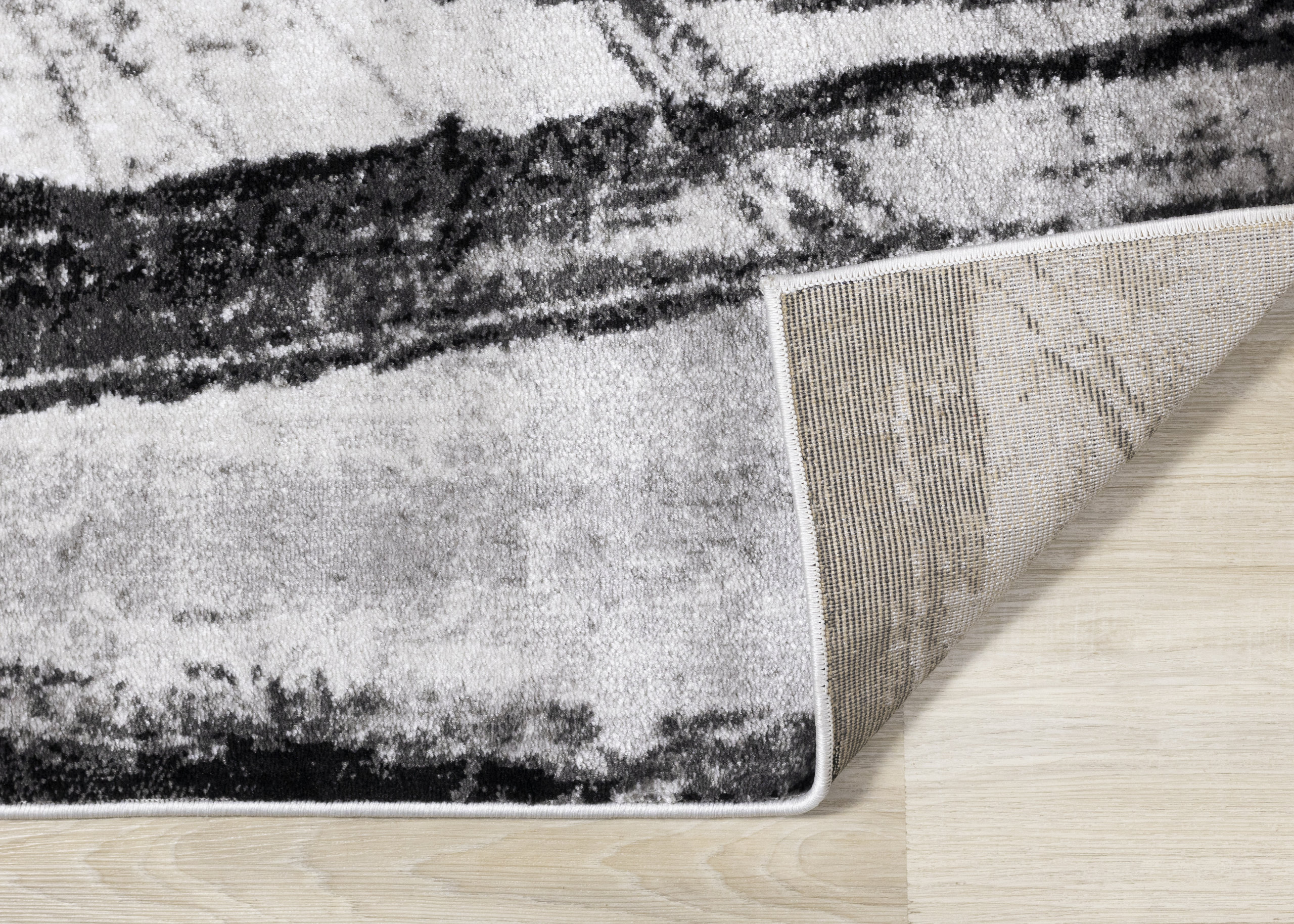 Perry Collection Red Geometric Pyramid Pattern Area Rug, 2'8"x4'11 ...