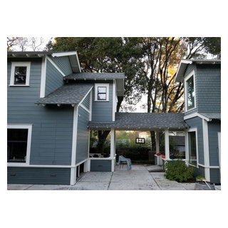 view of breezeway connecting the office to the house, office is on the ...