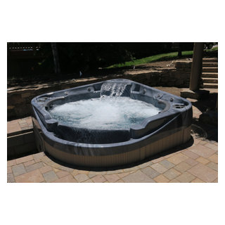 Coast Phantom Infinity Edge Hot Tub - Modern - Denver - by Carefree ...