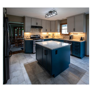 Two Tone Teal and Cream Kitchen with Romano White Quartz Countertop ...