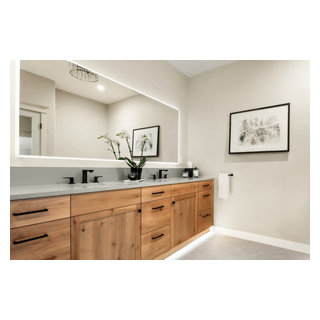 SOPHISTICATED UNDERSTATED BATHROOM - Contemporary - Bathroom - Portland ...