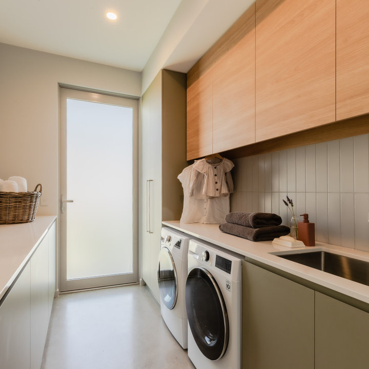 75 Beautiful Laundry Room with Subway Tile Splashback Ideas & Designs ...