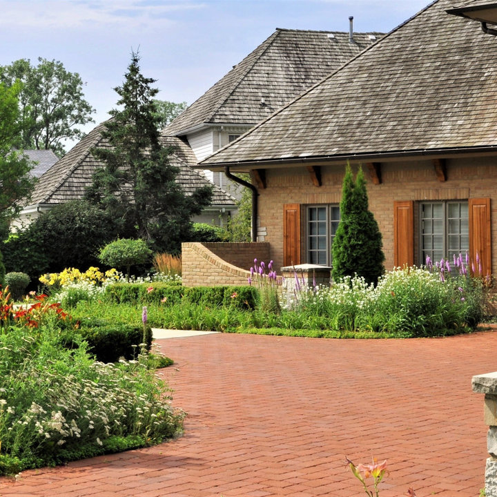 75 French Country Driveway Ideas You'll Love - December, 2025 | Houzz