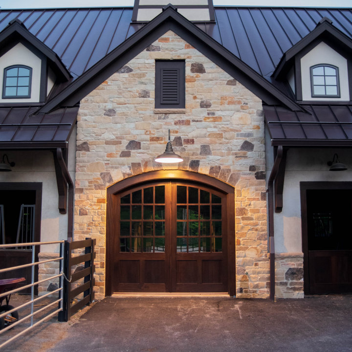 75 French Country Garage and Shed Ideas You'll Love - May, 2026 | Houzz